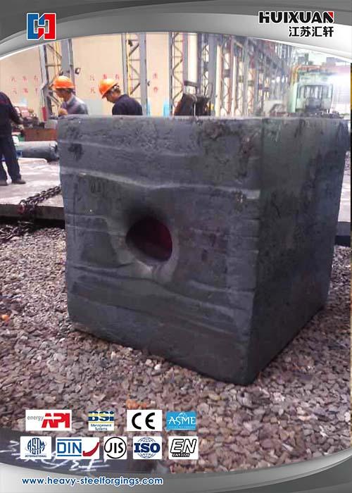 Square Hole Accurate Steel Forging With 4140 4130 18 CrNiMo 7-6 4340 ...