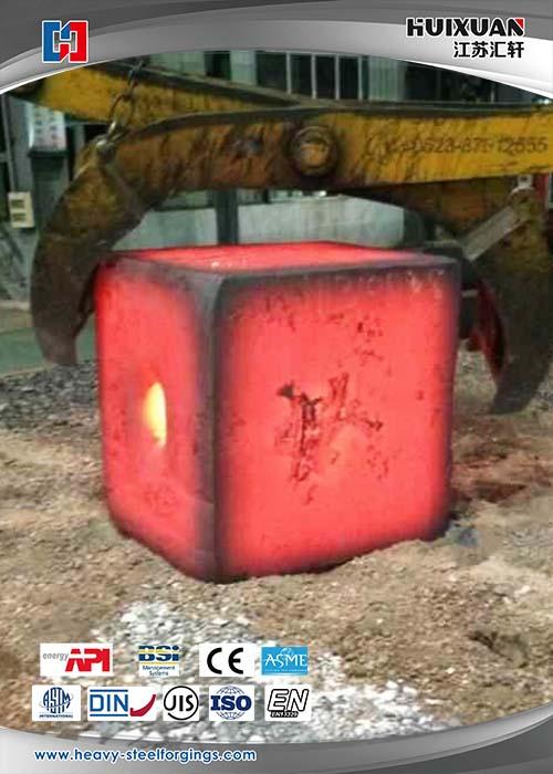 Square Hole Accurate Steel Forging With 4140 4130 18 CrNiMo 7-6 4340 ...